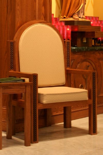 DH-CH-SP04 Presider Chair - Red Oak – Church Supply Warehouse