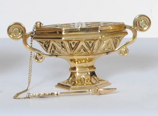 H-68 Boat & Spoon – Church Supply Warehouse